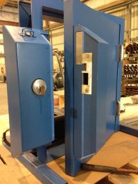 SURFACE MOUNTED LOCK POCKET